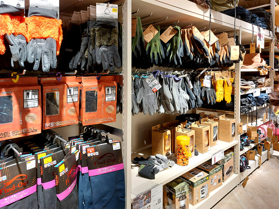 【現地レポ】吉祥寺に「#ワークマン女子」がオープン！人気の「WORKMAN Shoes」併設の複合大型店舗 - シブきち｜井の頭線沿線の ...